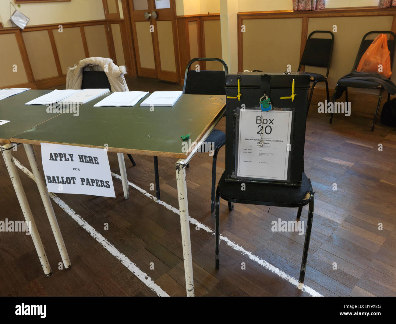Ballot papers hi-res stock photography and images - Alamy