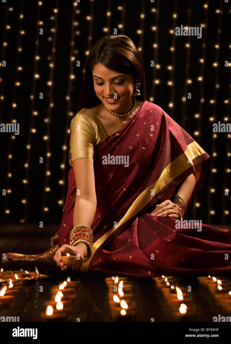 Indian lady man talking on hi-res stock photography and images - Alamy