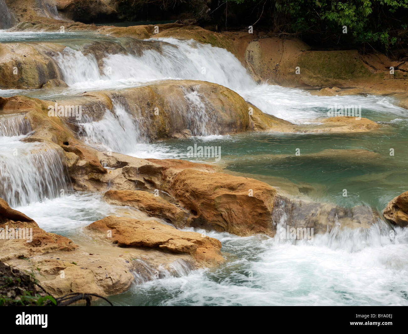 Waterfalls at agua azul hi-res stock photography and images - Alamy