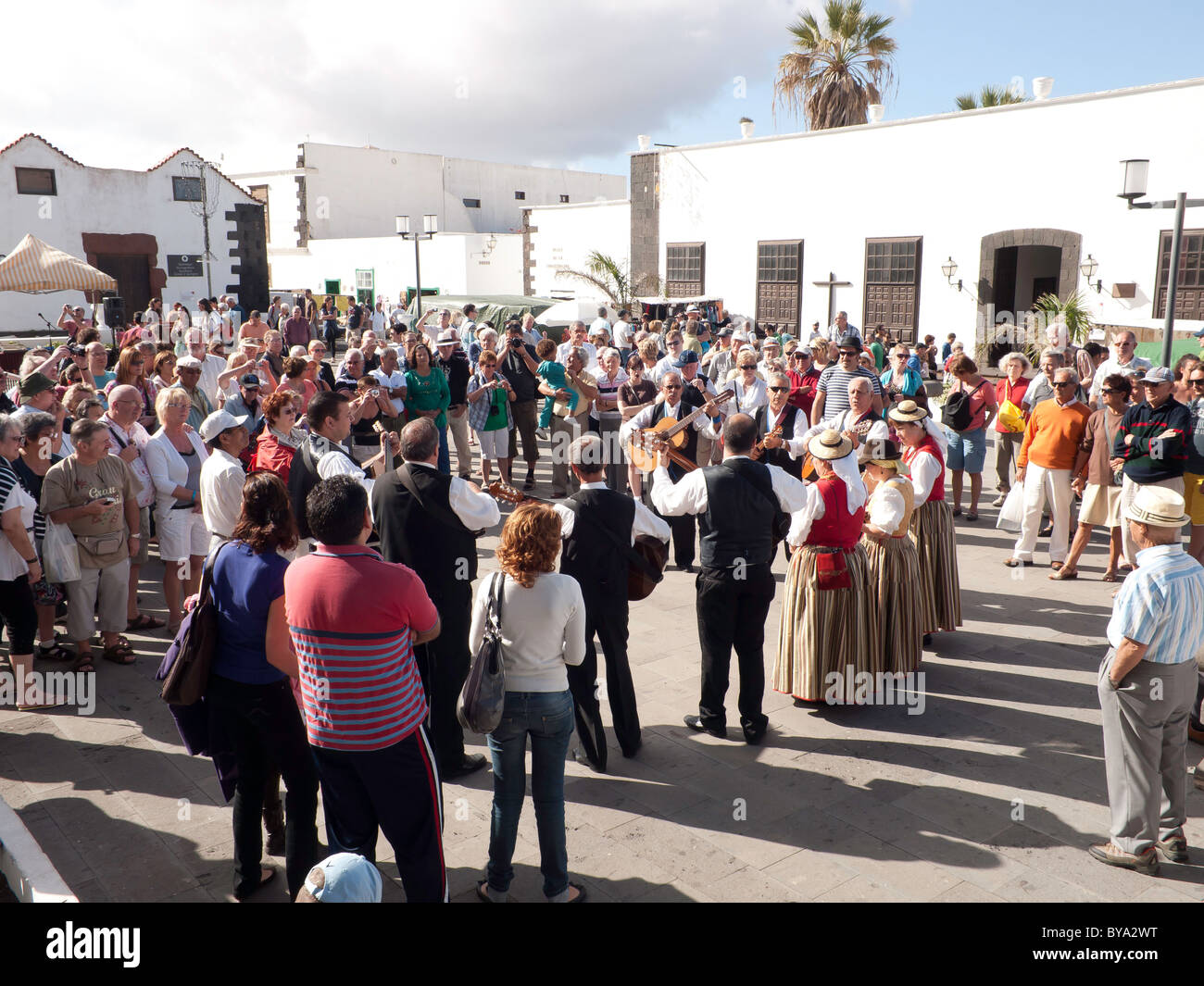 People dancing traditional men play hi-res stock photography and images ...