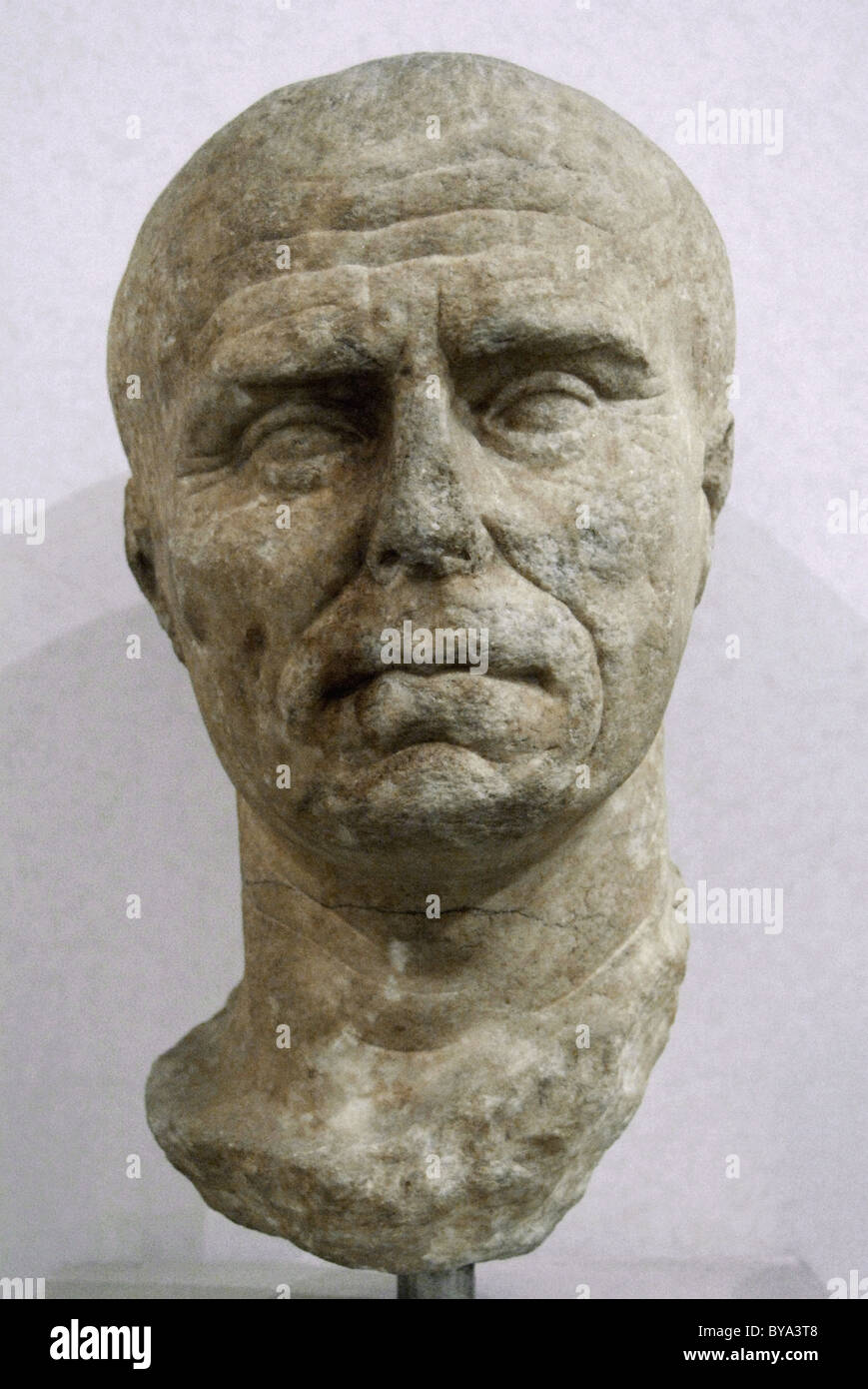 Old italian man hi-res stock photography and images - Alamy