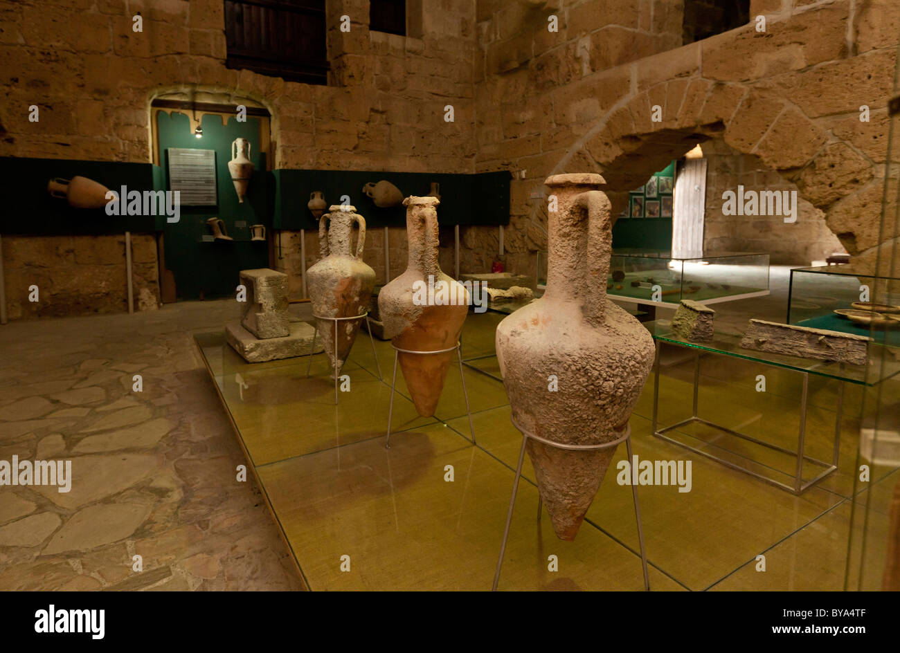 Shipwreck museum, Iron Age shipwreck, the Kyrenia Ship, dated 300 BC ...