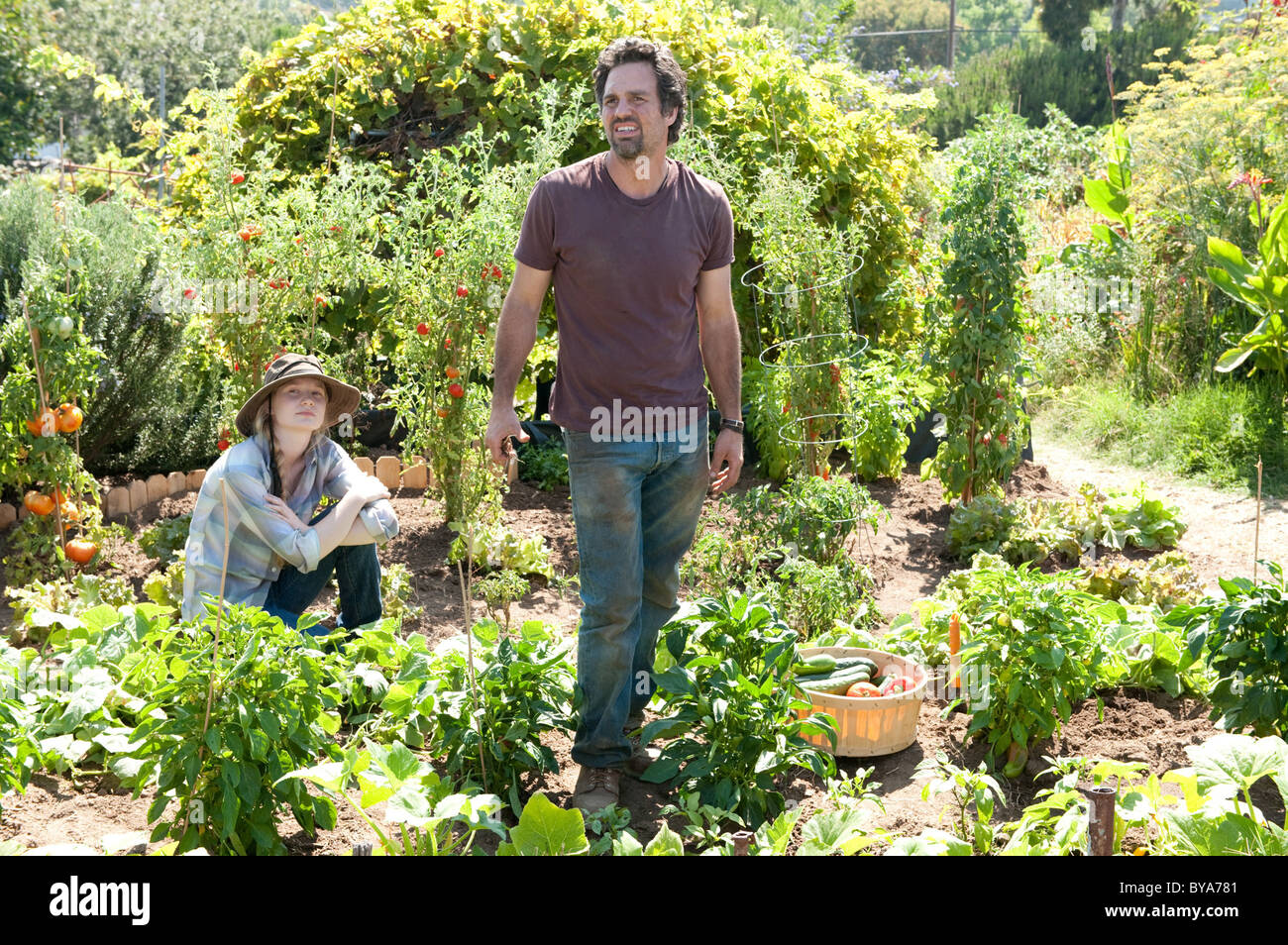 The Kids Are All Right Year : 2010 USA Director : Lisa Cholodenko Mia Wasikowska, Mark Ruffalo ...