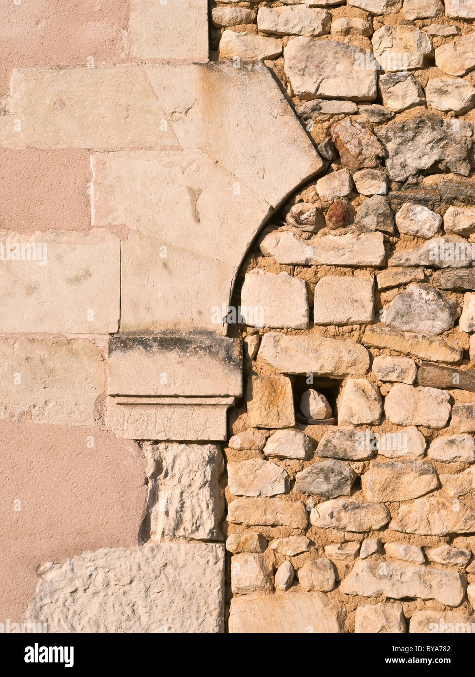 Collapsed arch stone wall hi-res stock photography and images - Alamy