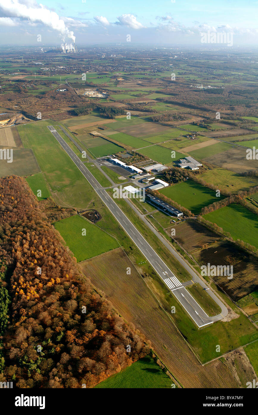 Runway extension hi-res stock photography and images - Alamy