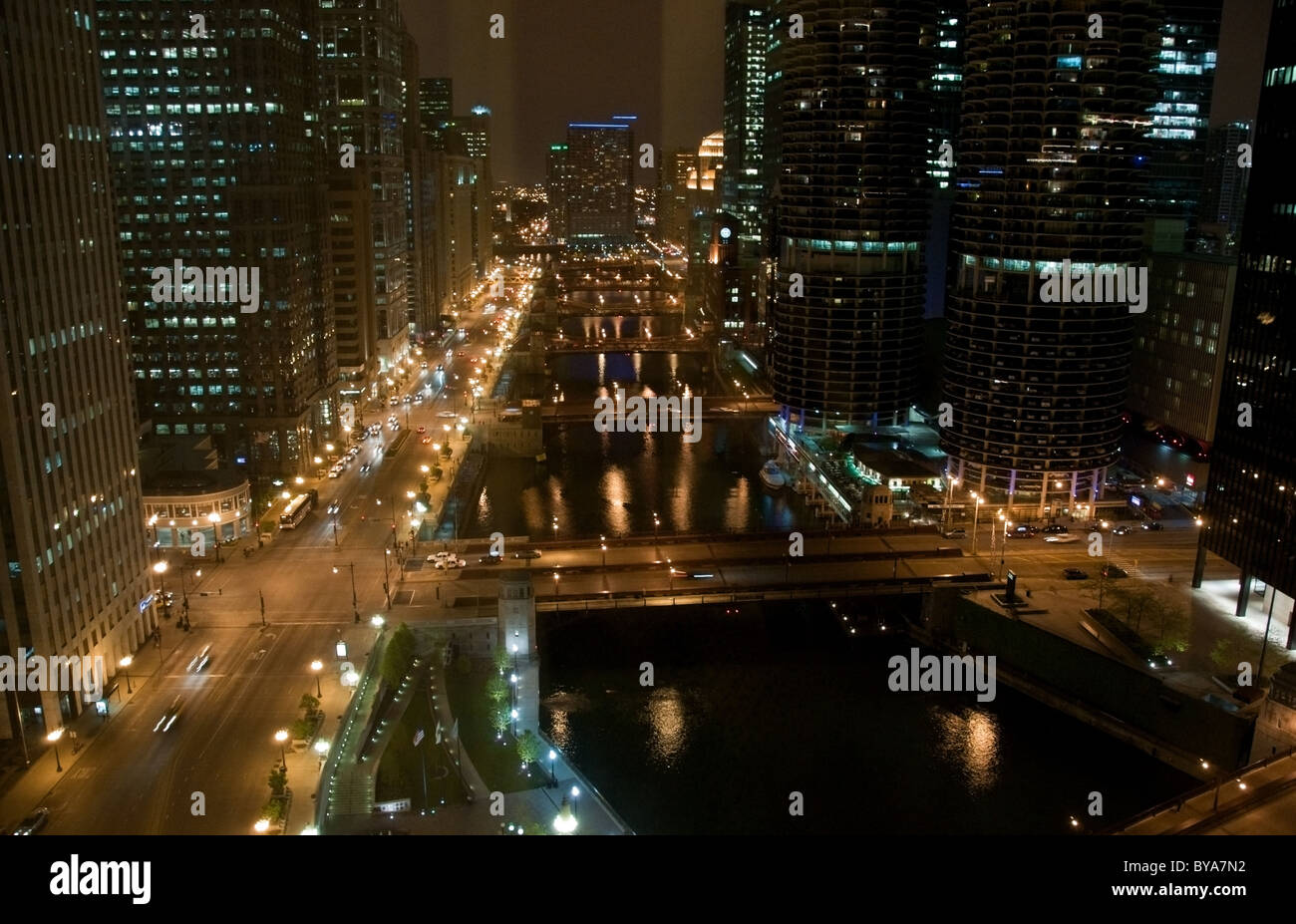 Aerial chicago night hi-res stock photography and images - Alamy
