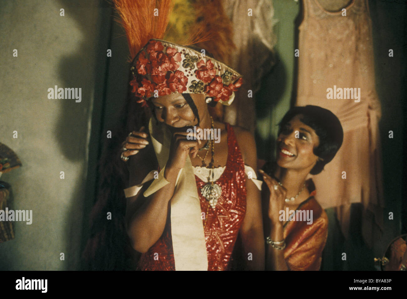 The Color Purple Year: 1985 - USA Director : Steven Spielberg Whoopi ...