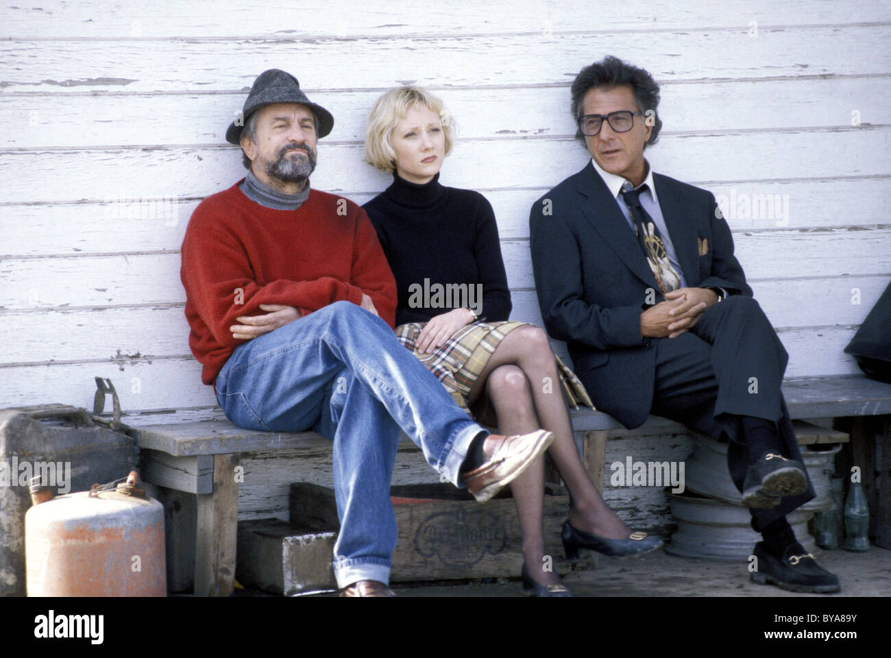 Wag the Dog Year : 1997 USA Director : Barry Levinson Robert De Niro ...