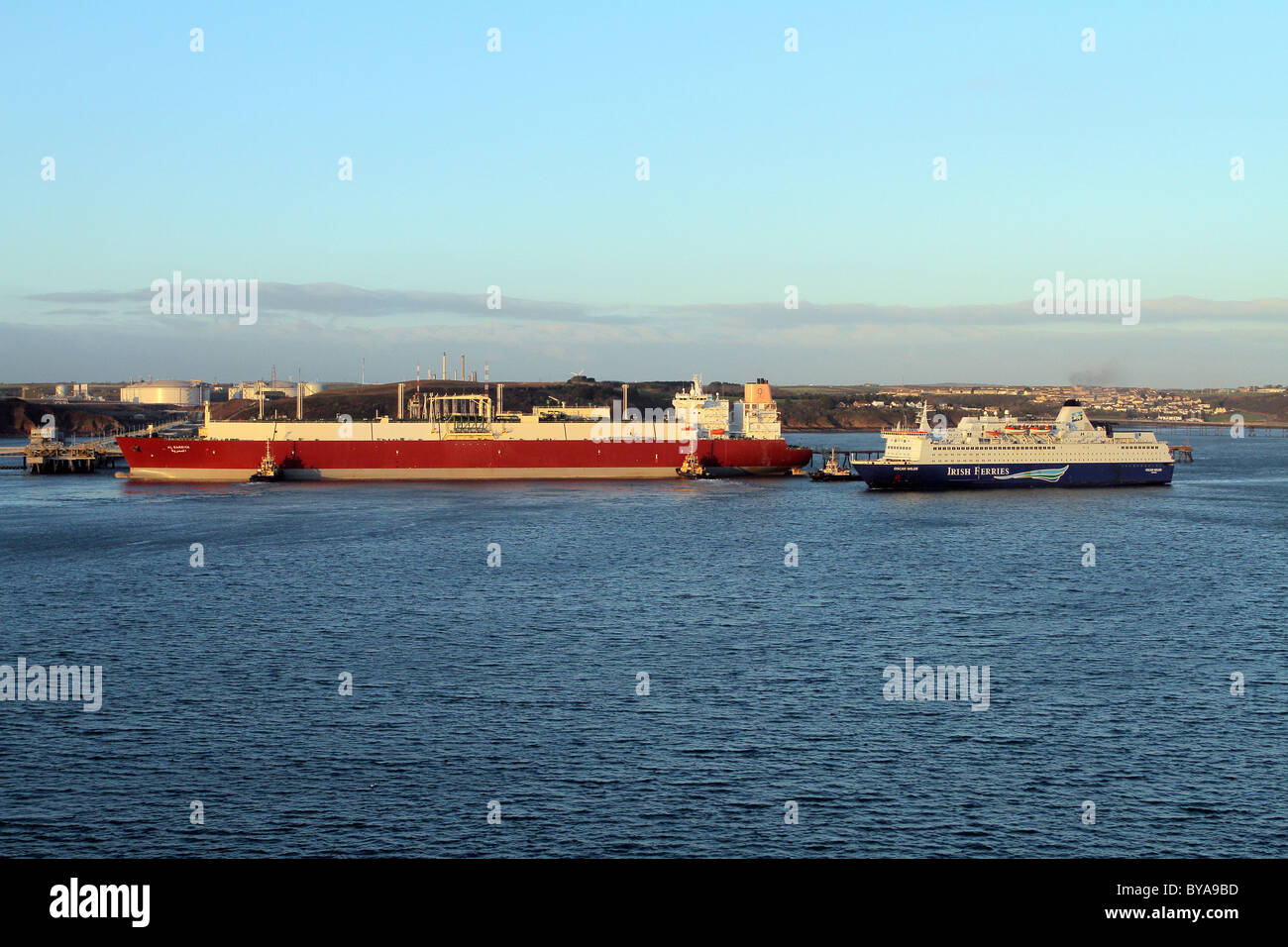 Irish Ferries passenger ship Oscar Wilde dwarfed by Al Samriya LNG ...