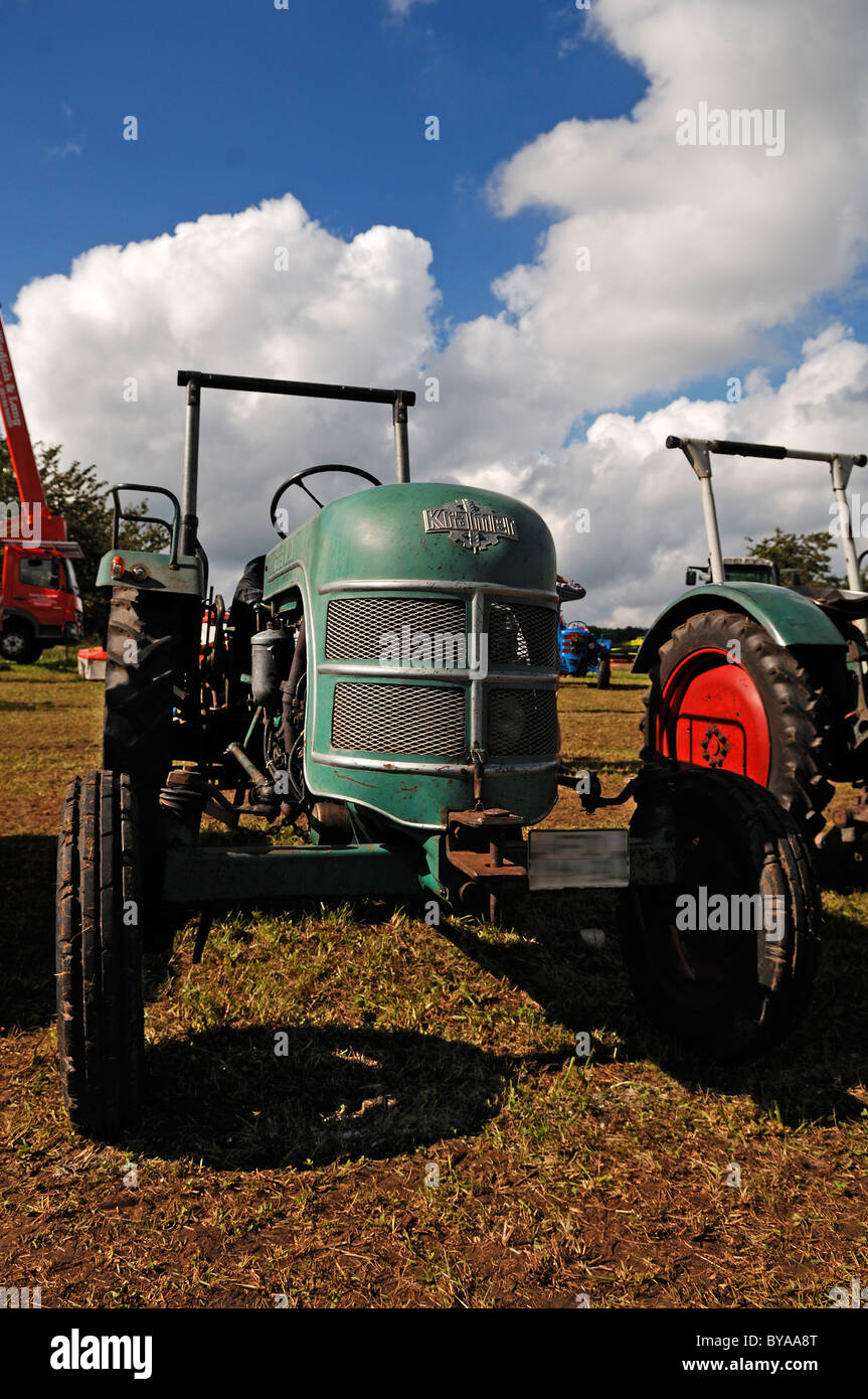 Mark Kramer, KL 220, built in 1958, Antique tractor meeting ...