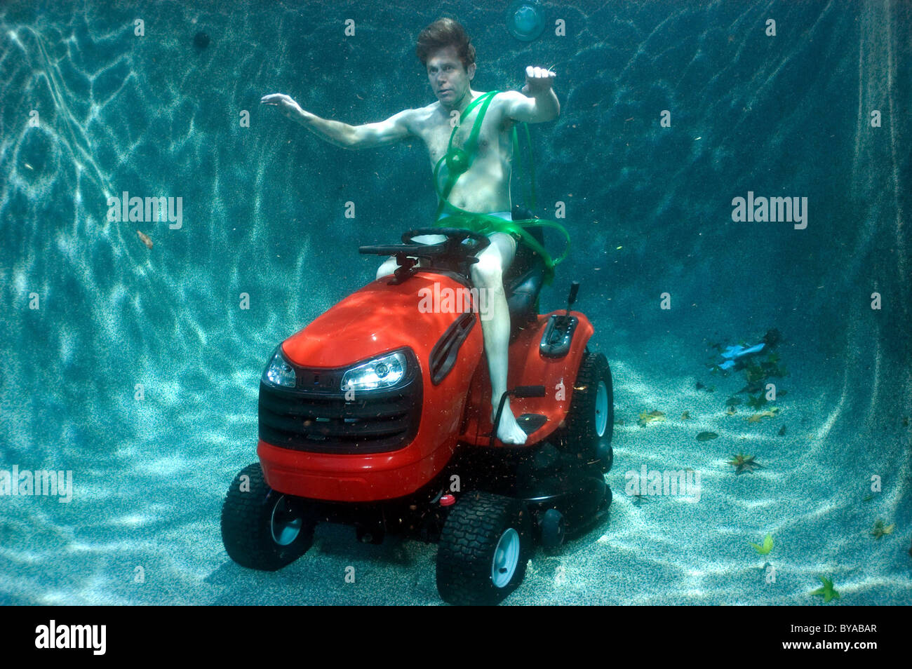 The Joneses Year : 2009 USA Director: Derrick Borte Gary Cole Stock ...