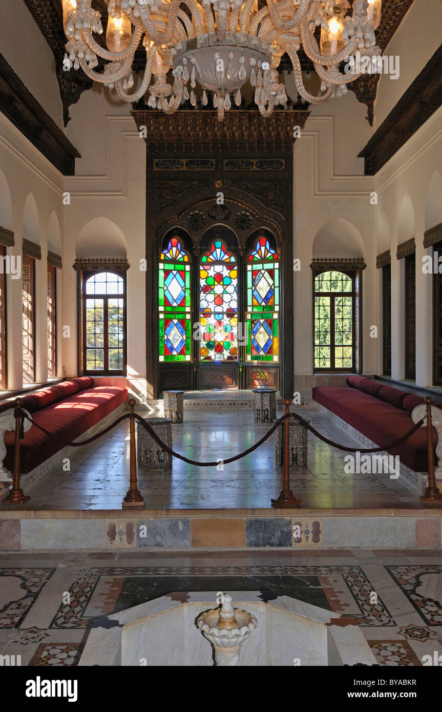 Palace interior living room hi-res stock photography and images - Alamy