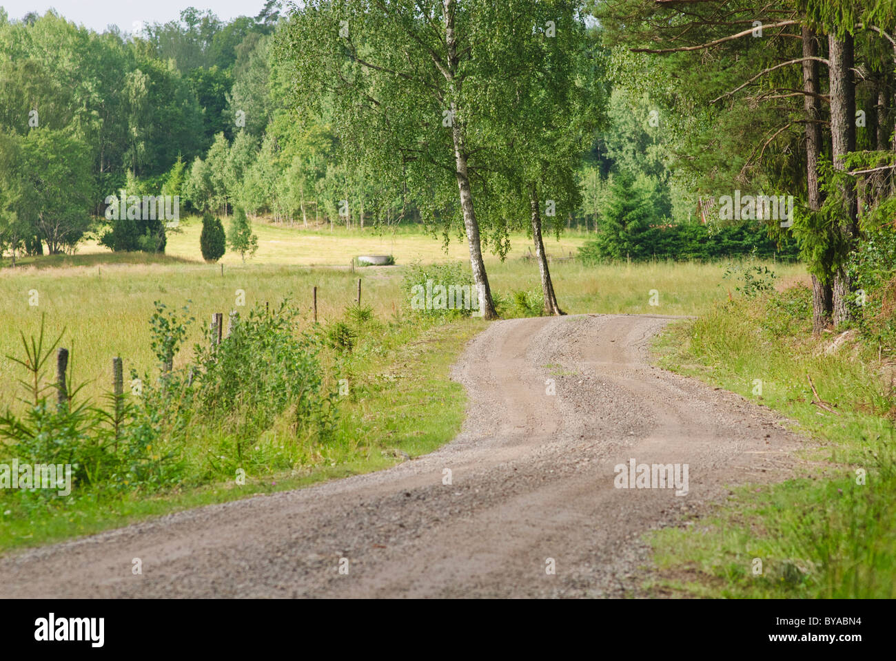 Horizontal road in landscape hi-res stock photography and images - Alamy