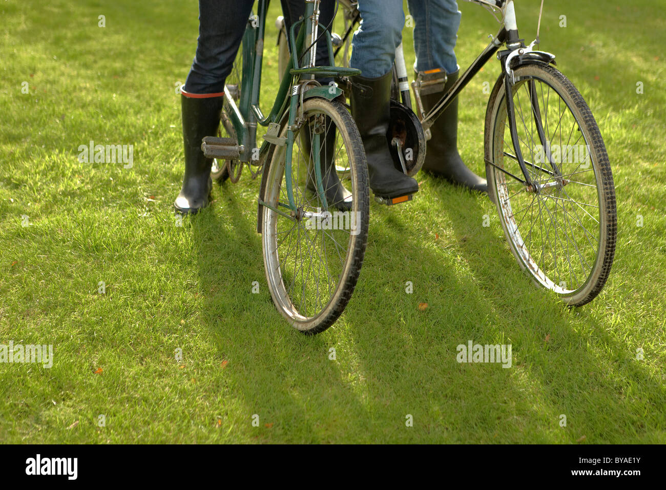 2 old bicycles hi-res stock photography and images - Alamy