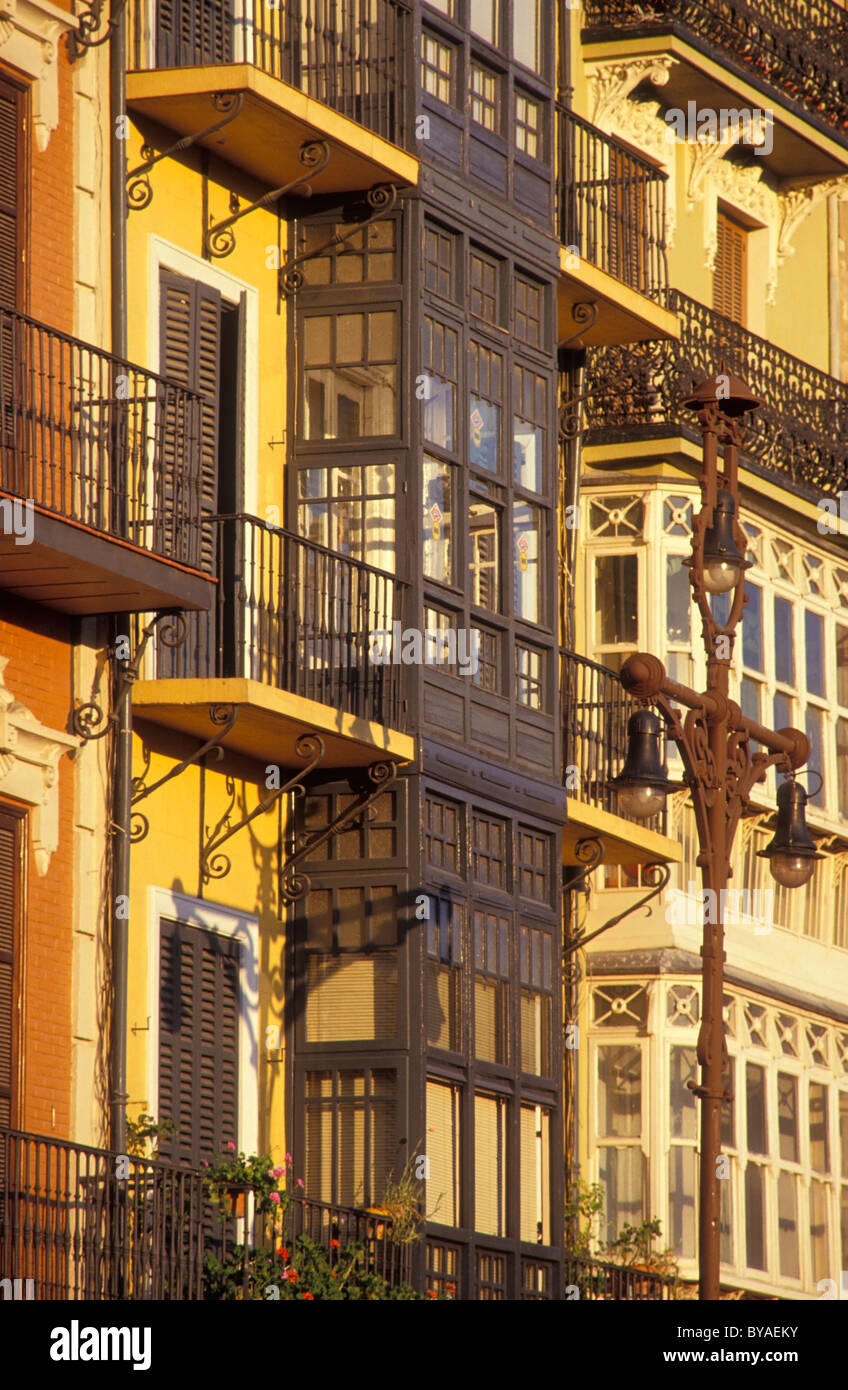 FRONTAGE, TYPICAL HOUSES,PLAZA DEL CASTILLO, PAMPLONA, NAVARRE, BASQUE ...