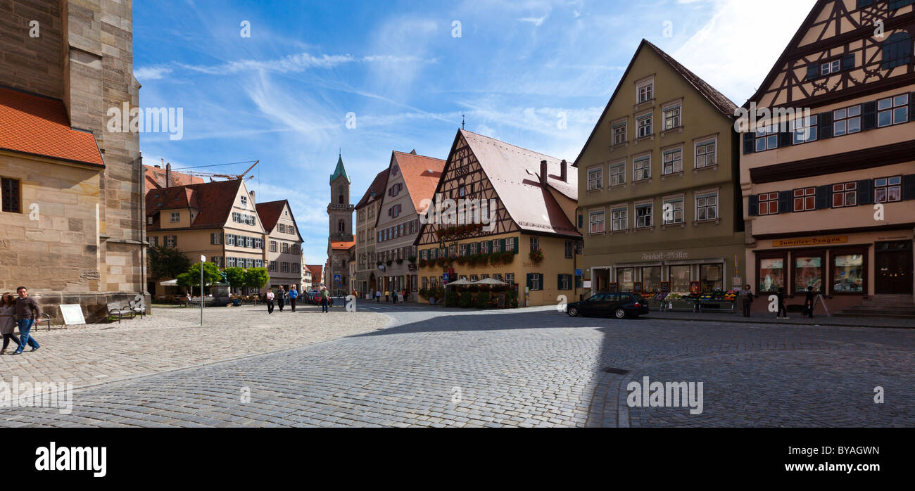 Weinmarkt square and St. George's Minster on the left, Dinkelsbuehl ...