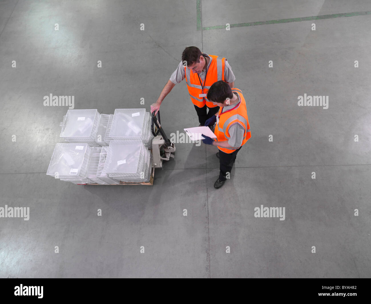 Pallet truck hi-res stock photography and images - Alamy