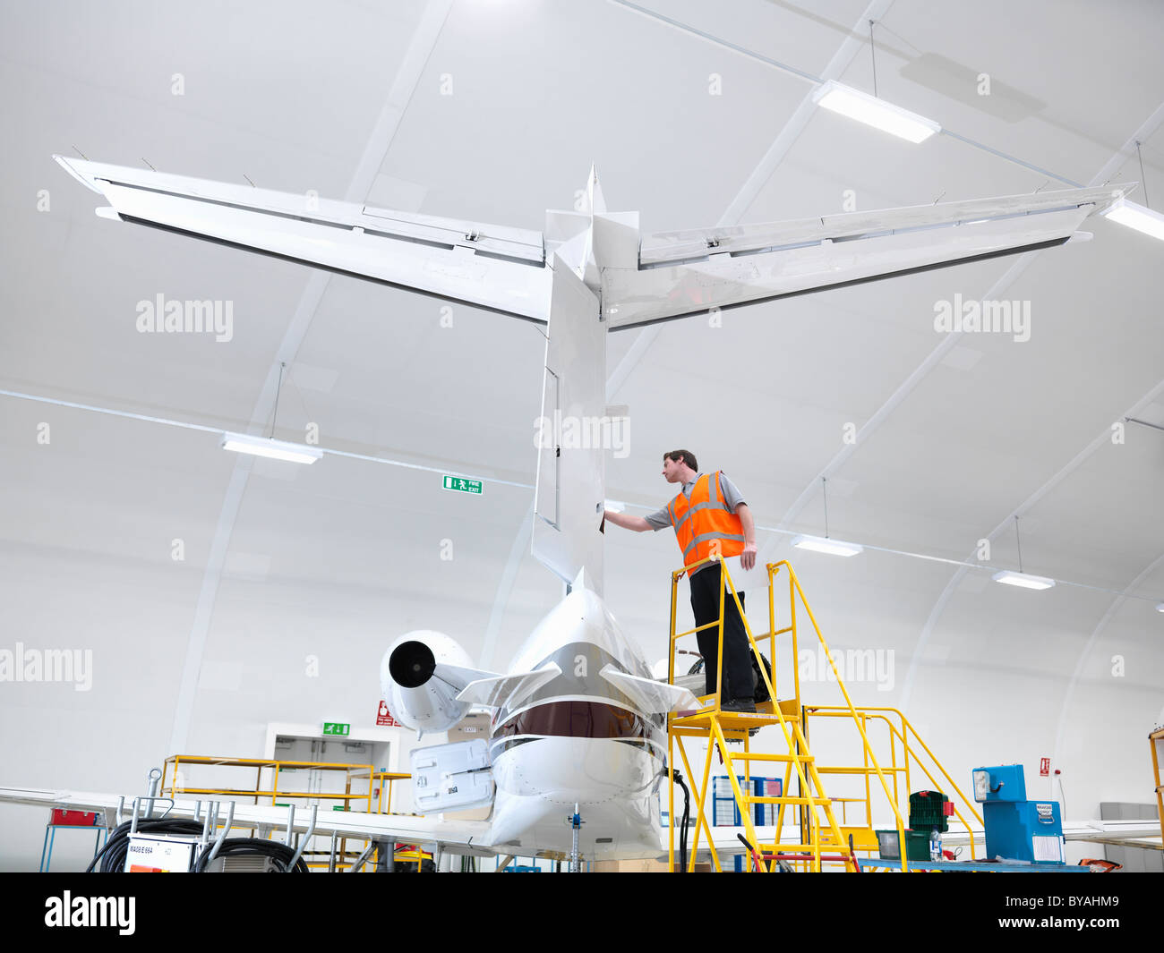 Aircraft inspection hi-res stock photography and images - Alamy