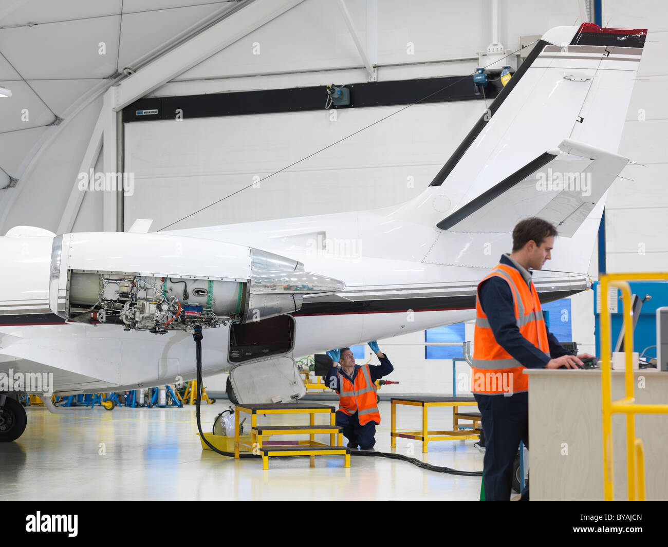 Aircraft Engine Inspection High Resolution Stock Photography and Images ...