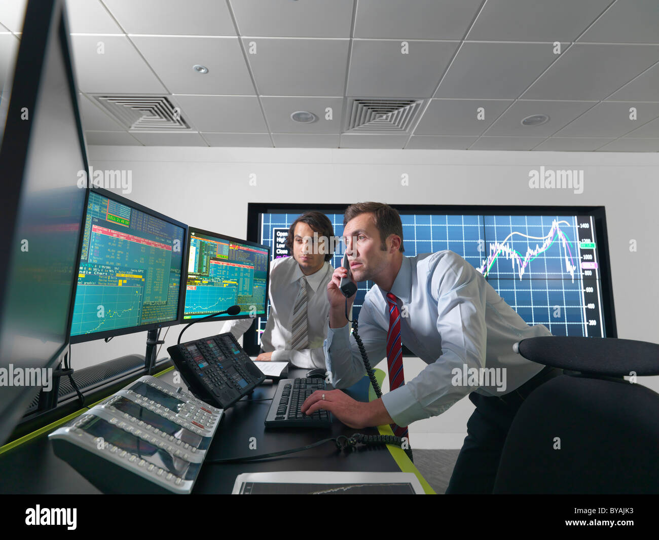 Three color screens hi-res stock photography and images - Alamy