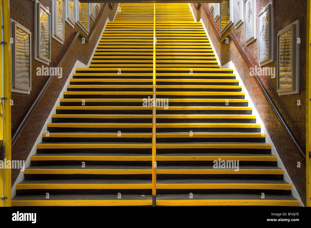 Yellow staircase hi-res stock photography and images - Alamy