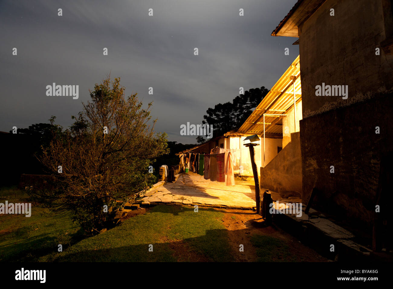 HOUSE IN THE COUNTRY SIDE AT NIGHT Stock Photo - Alamy