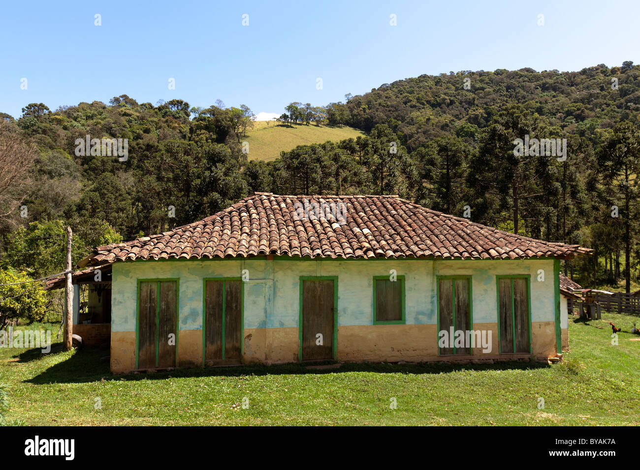 TRADITIONAL RURAL HOUSE IN THE SOUTH OF MINAS GERAIS BRAZIL Stock Photo ...