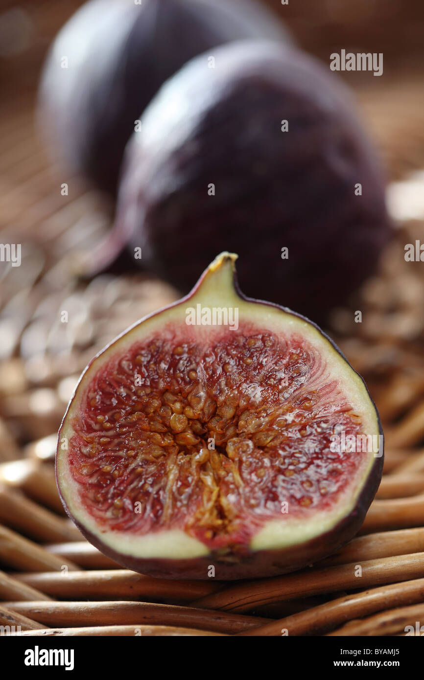 Fresh ripe fig seed edible Stock Photo - Alamy