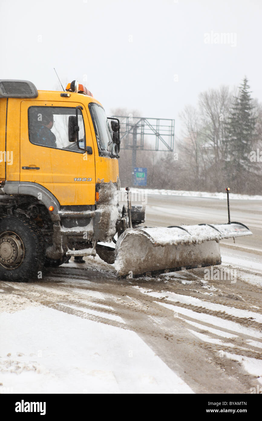 Snow plough blade hi-res stock photography and images - Alamy