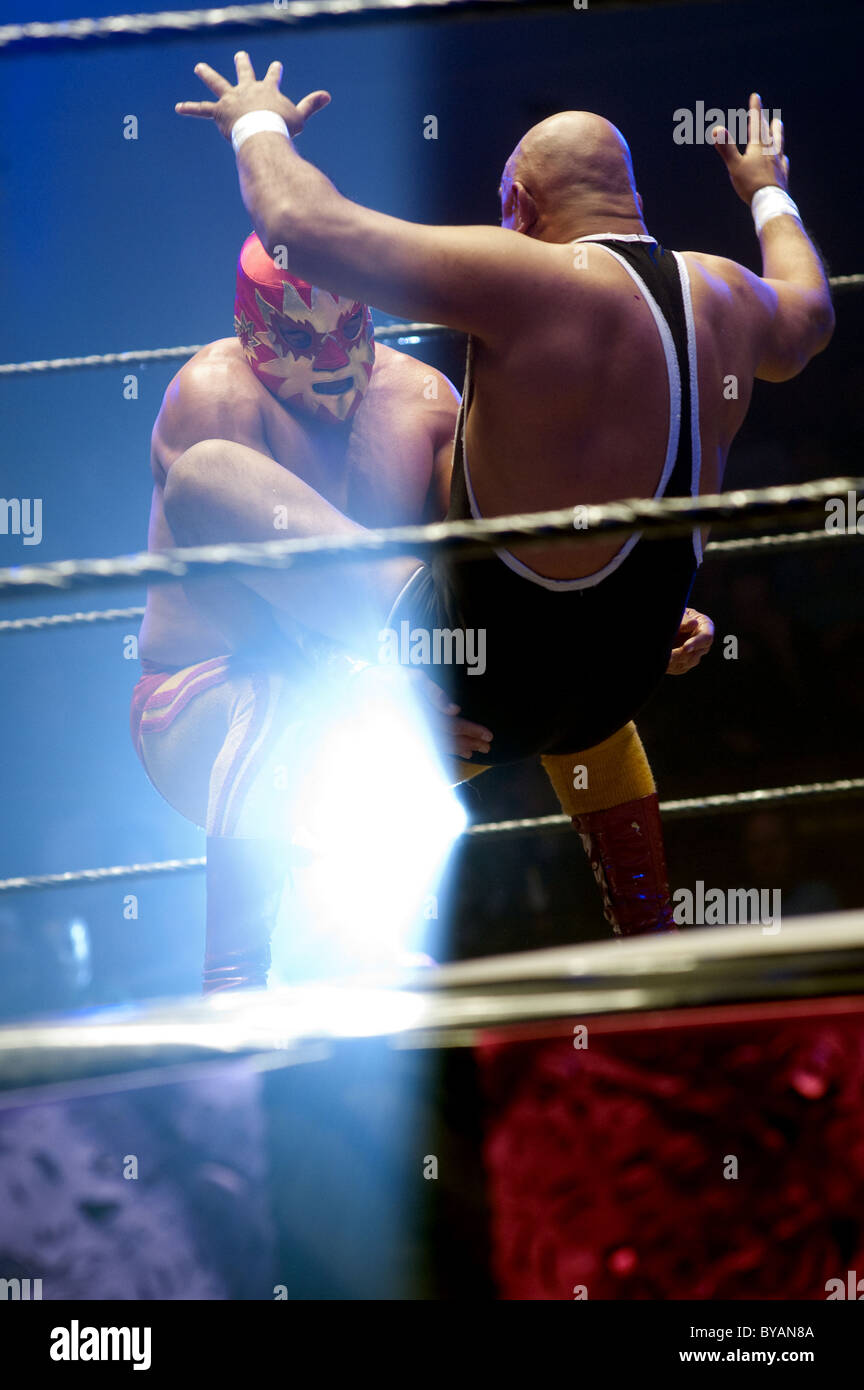 Lucha libre wrestler hi-res stock photography and images - Alamy