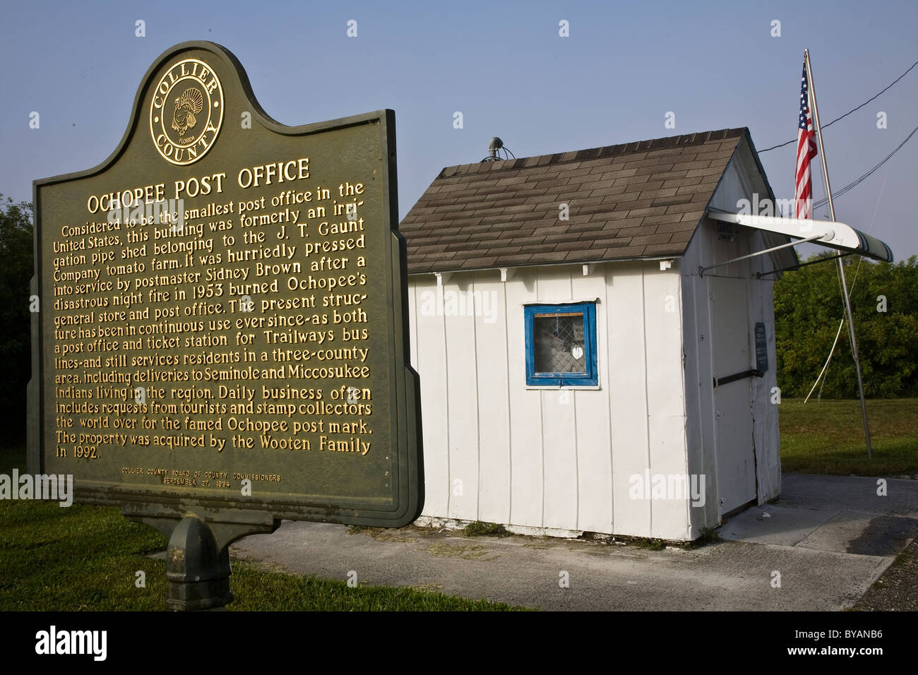 The 1953 Ochopee Post Office, the nation's smallest post office ...