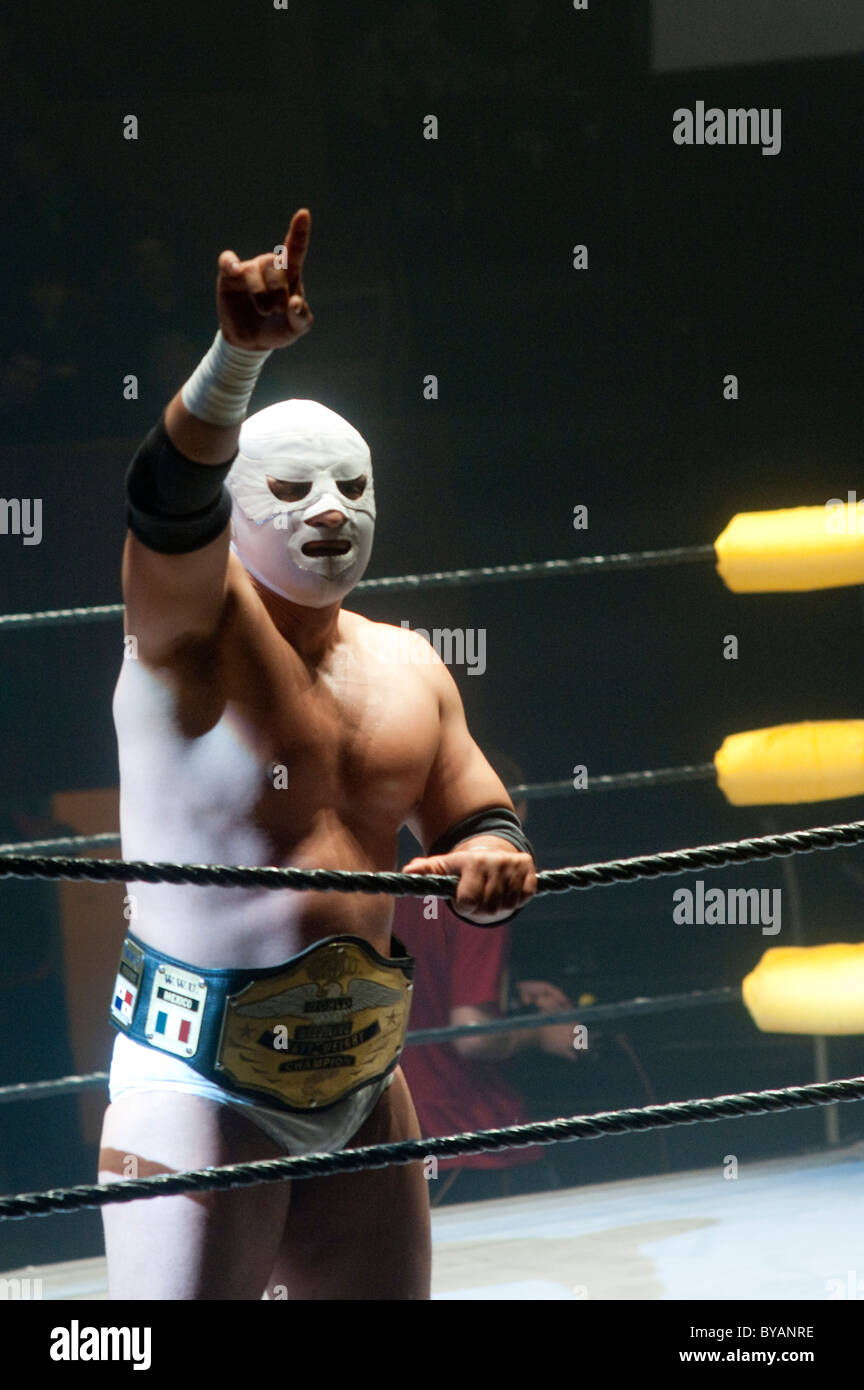 Mexican wrestling hi-res stock photography and images - Alamy