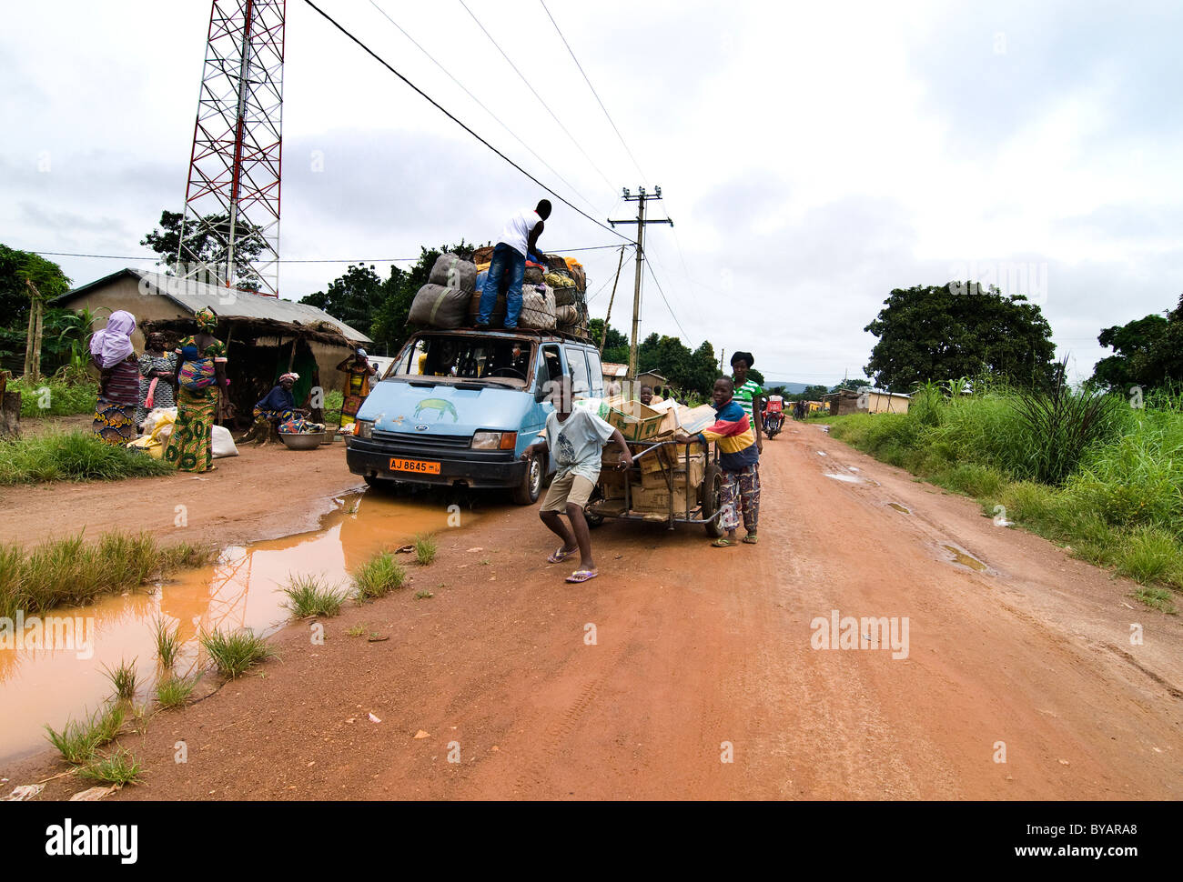 A rural market in West Africa Stock Photo - Alamy