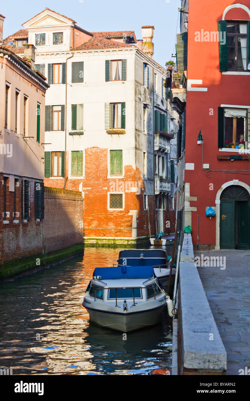 Venetian wooden motor boat hi-res stock photography and images - Alamy