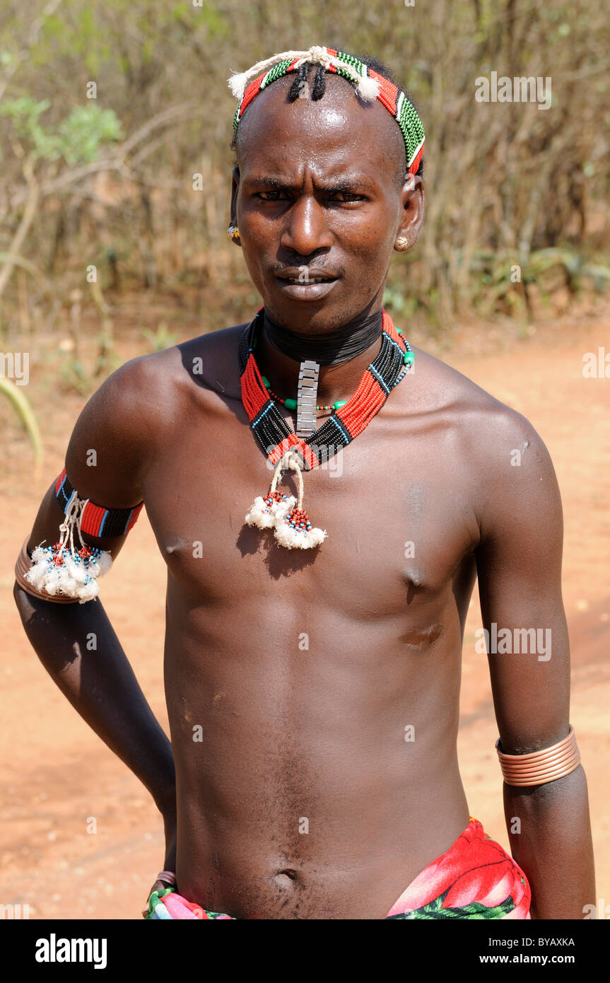 Decorated hamar man southern omo hi-res stock photography and images ...