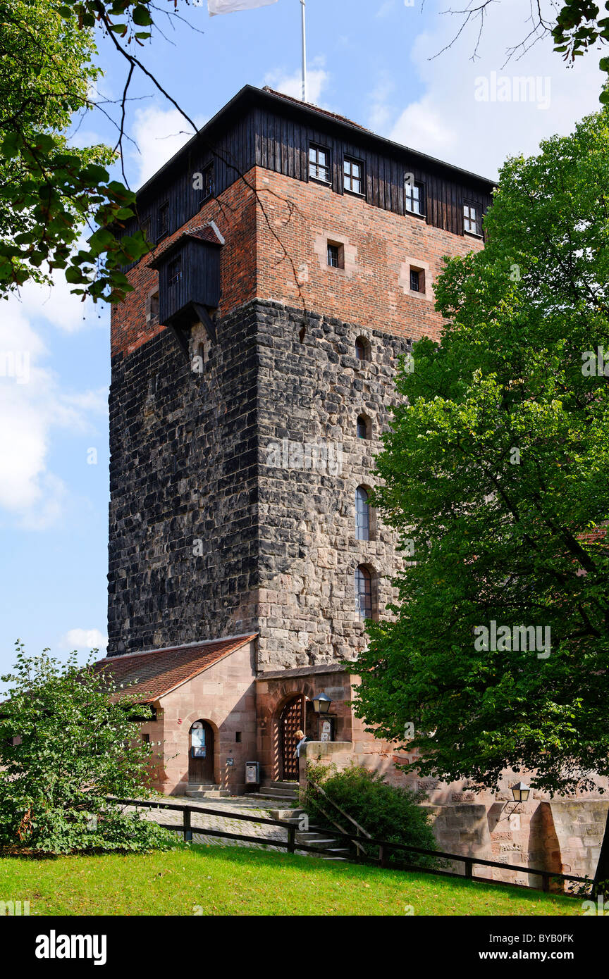 Nuremberg kaiserburg or imperial castle hi-res stock photography and ...