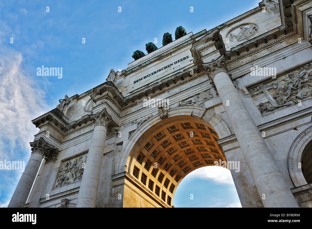 Victory columns hi-res stock photography and images - Alamy