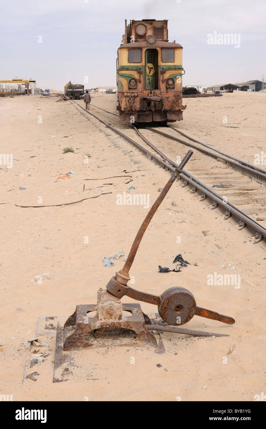 Iron ore train mauritania hi-res stock photography and images - Alamy
