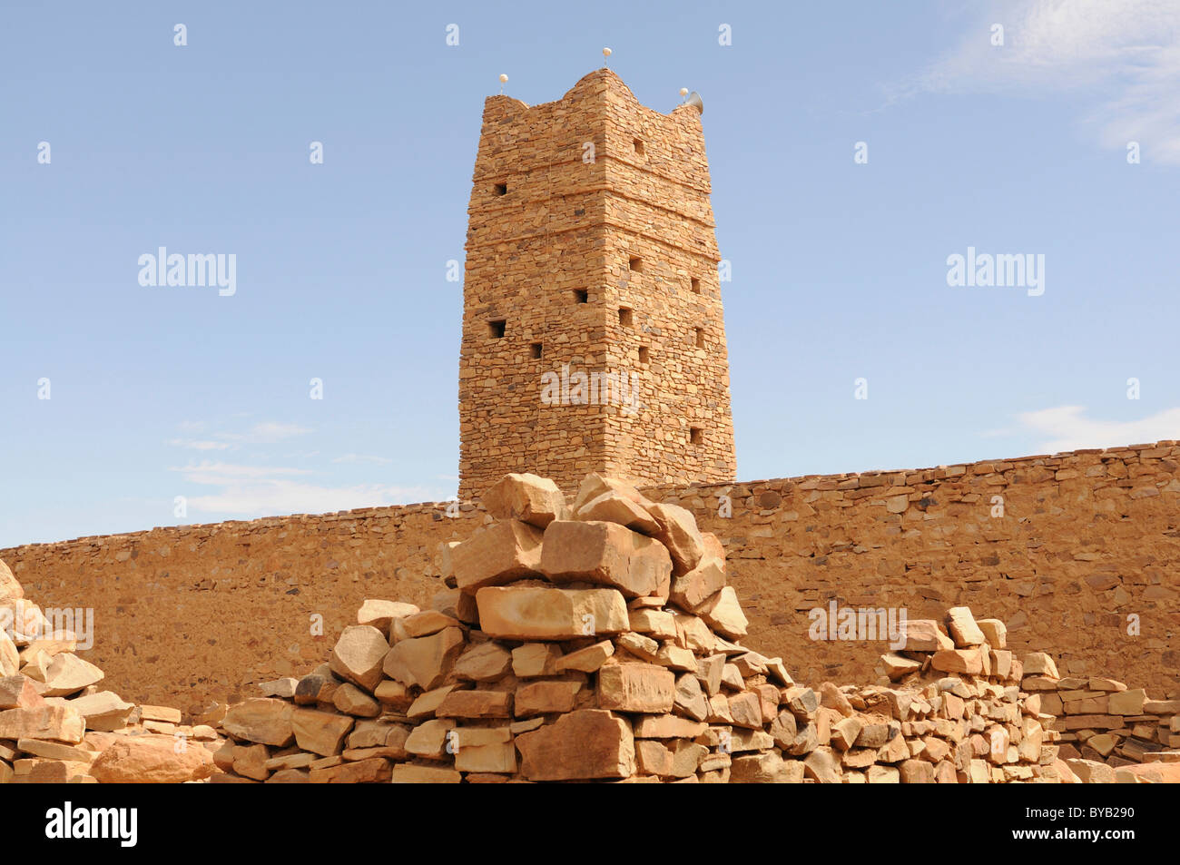 Ruins of ancient ouadane hi-res stock photography and images - Alamy