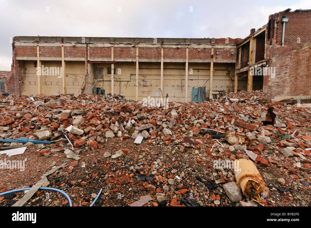 Demolished brick wall hi-res stock photography and images - Alamy