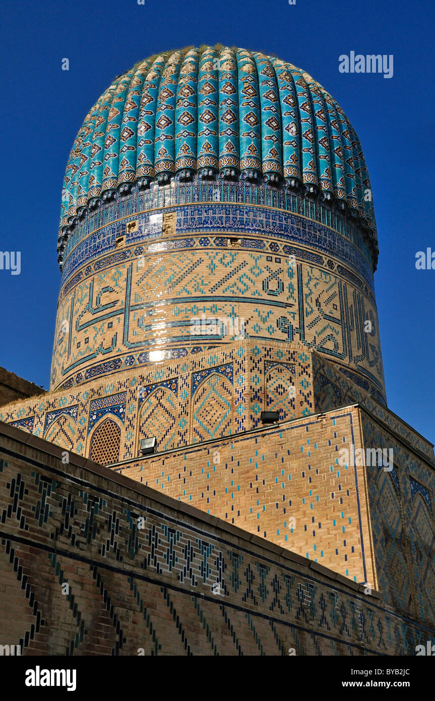 Tile decorated cupola of Bibi Khanum, Bibi Xanom mosque, Samarkand ...