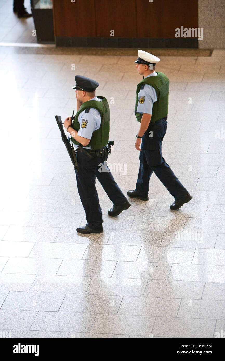 Police, security personnel at Frankfurt Airport, Hesse, Germany, Europe ...