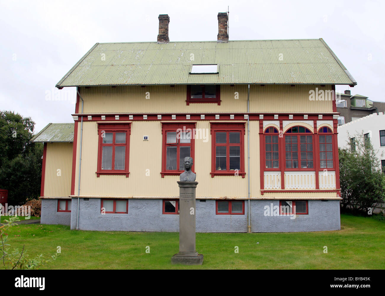 Bust of Gunnar Thoroddsen, house, Reykjavik, Iceland, Europe Stock ...