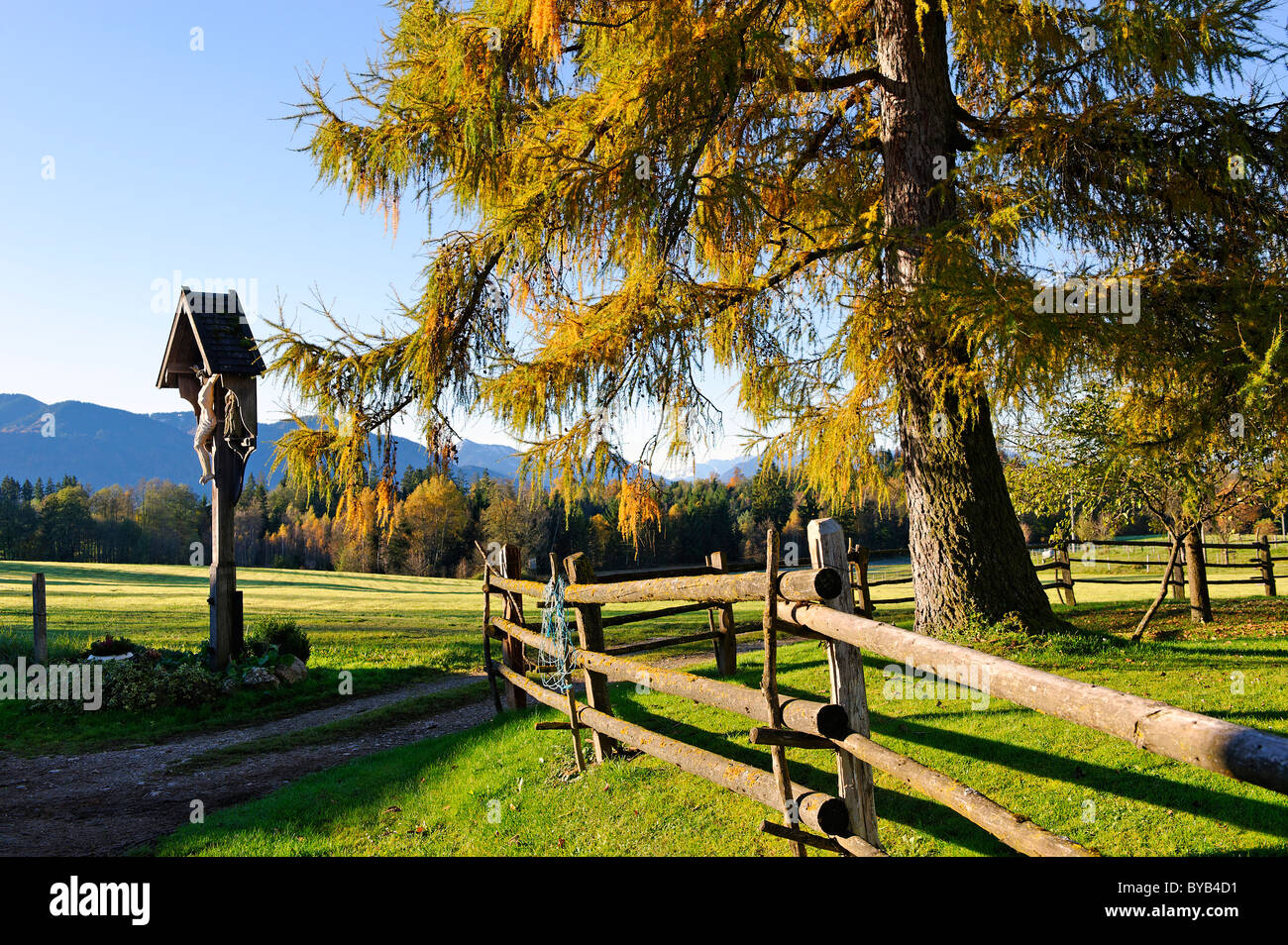 Pathway with christian crosses hi-res stock photography and images - Alamy