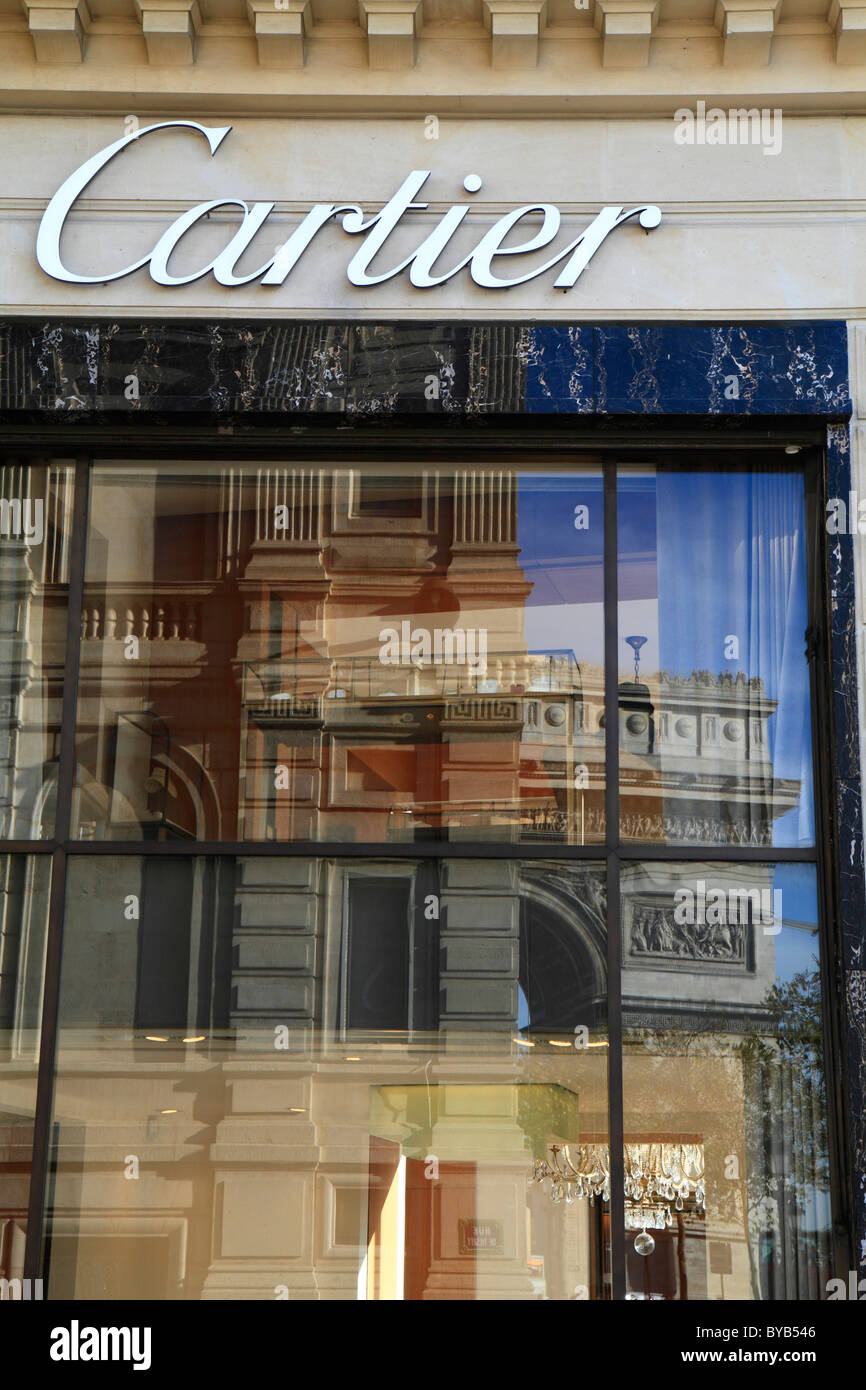 Cartier window display hi-res stock photography and images - Alamy