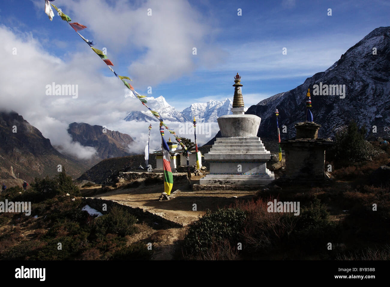 Stupa at the monastery of Thame, in the back Mt. Kusum Kanguru, Khumbu ...