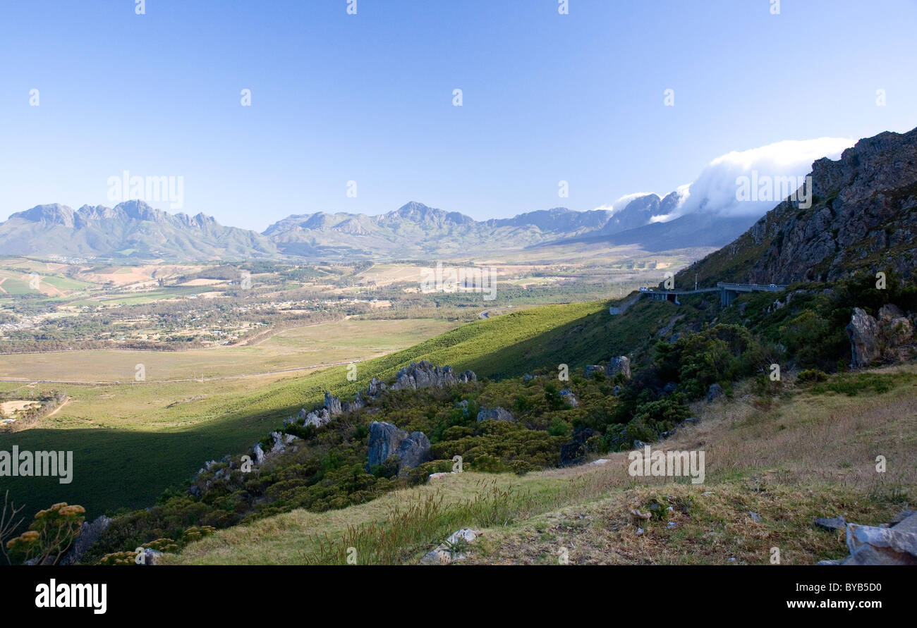 Sir Lowry's pass - viewpoint at top looking over land below Stock Photo ...