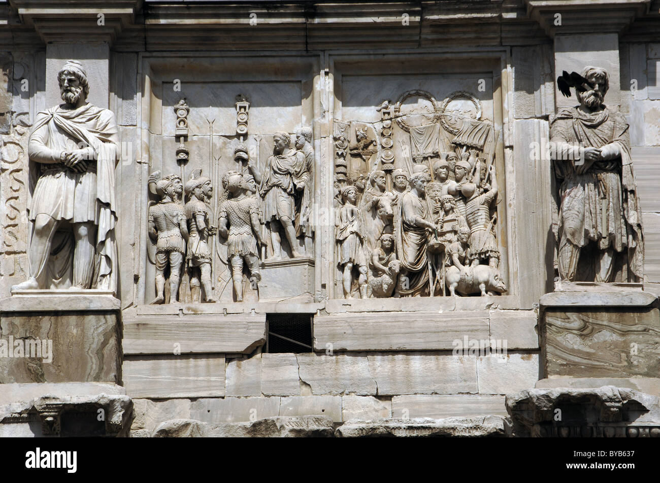 Roman Art. Arch of Constantine. Relief. Rome. Italy Stock Photo - Alamy
