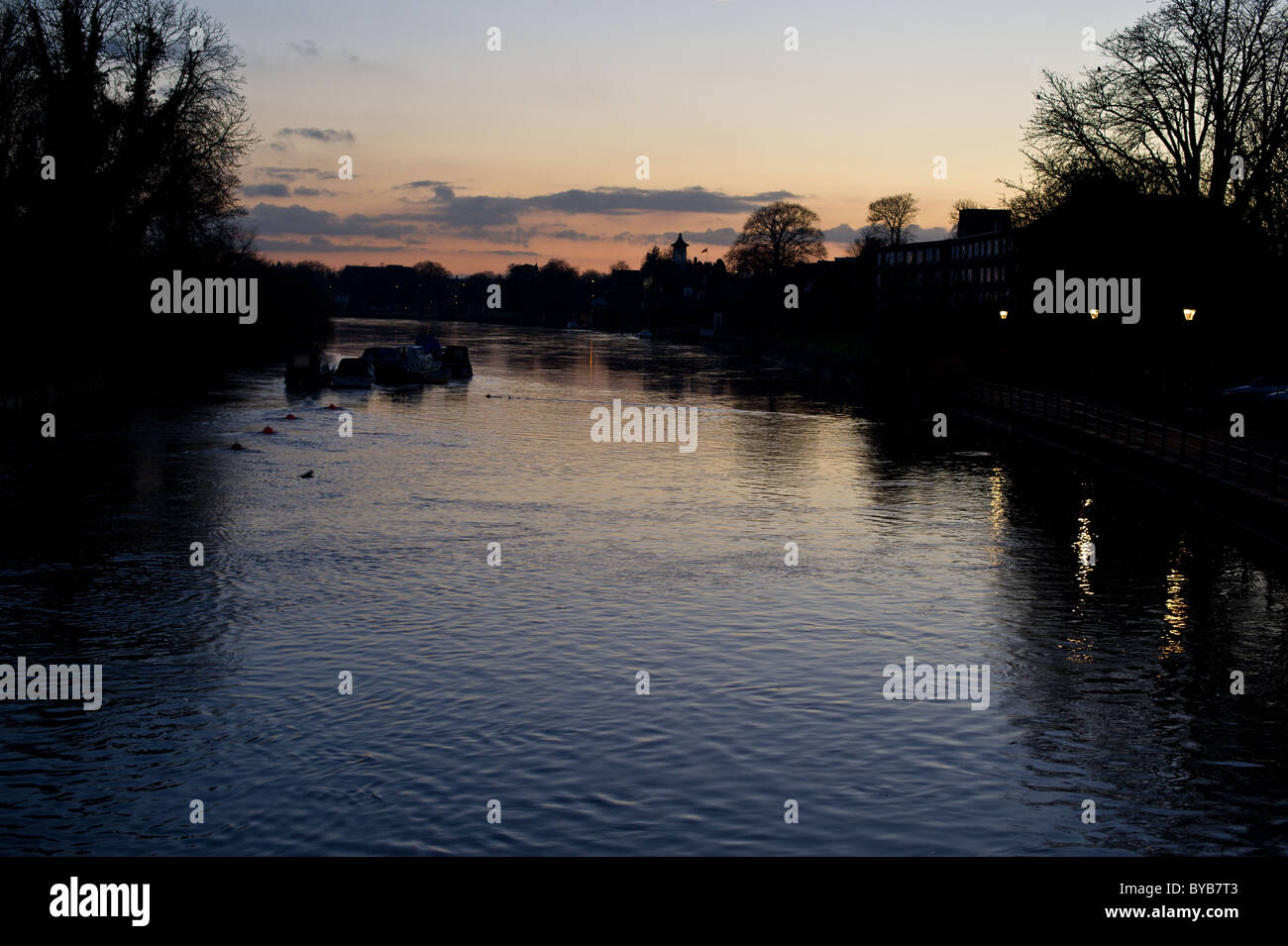 Island in river thames hi-res stock photography and images - Alamy