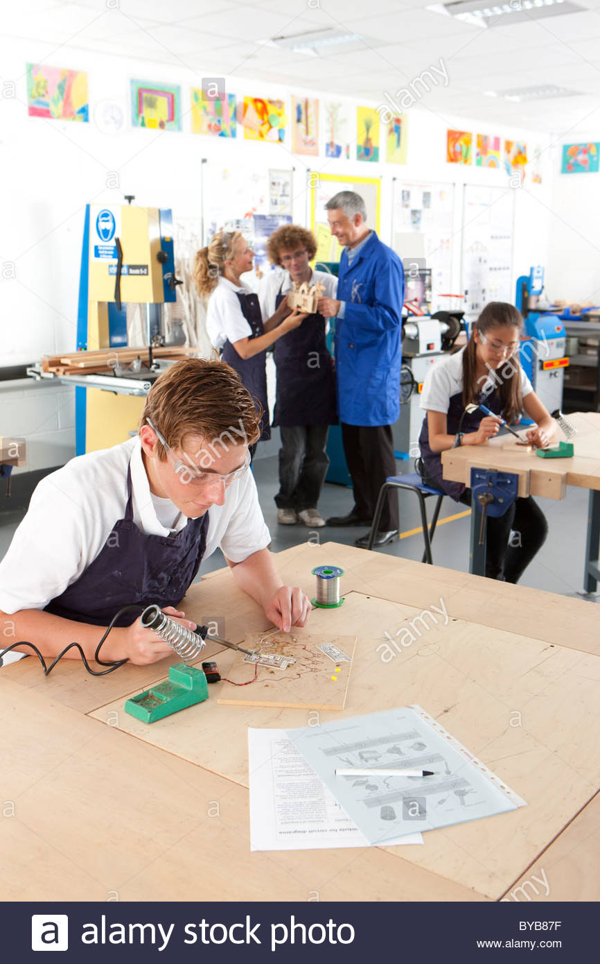 Soldering Stock Photos & Soldering Stock Images - Alamy